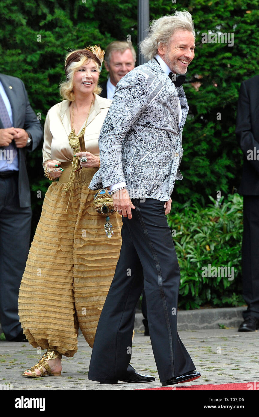 Bayreuth, Germany. 18th Mar, 2019. after over 40 years of marriage Thea ...