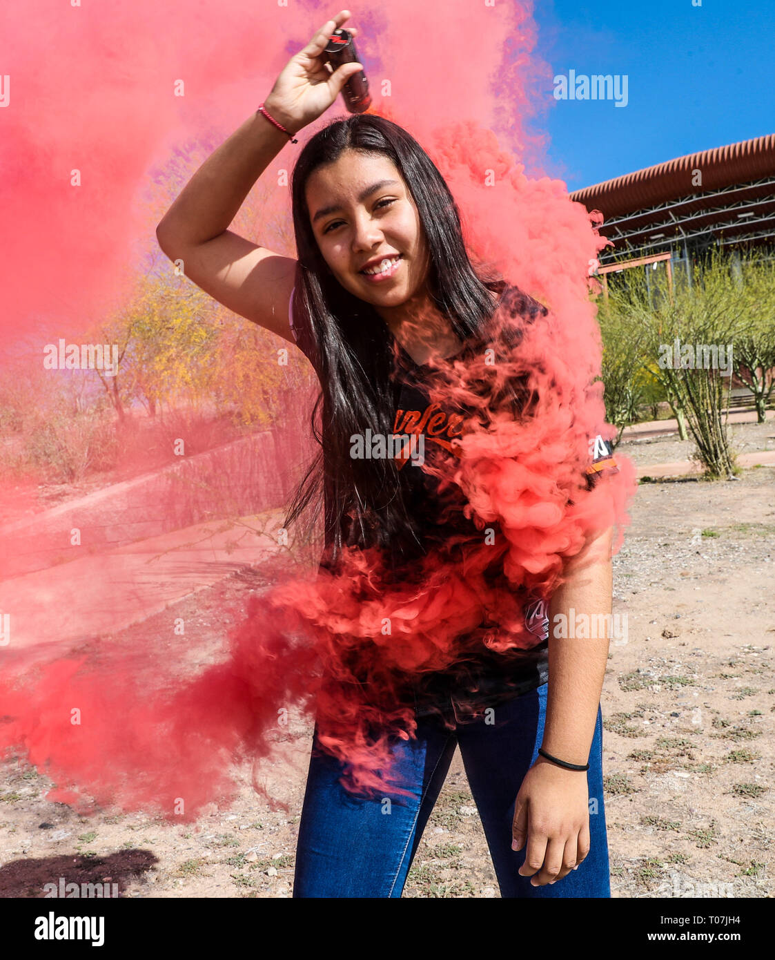 Pumps Smoke, smoke, colored smoke, Naranjeros, bombas de Humo, humo ...