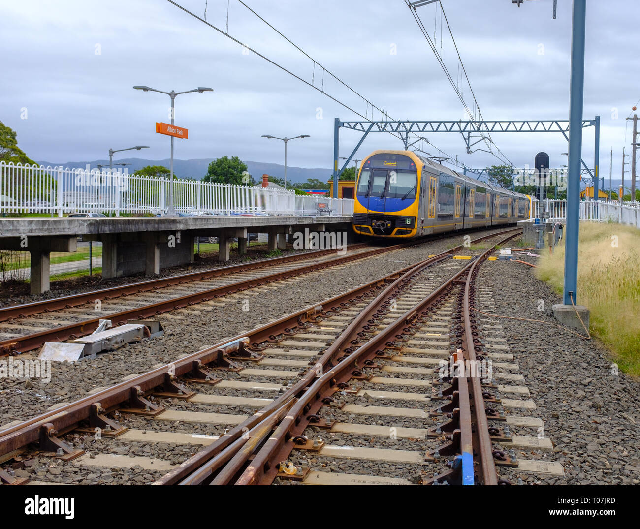Australian commuter train hi-res stock photography and images - Alamy