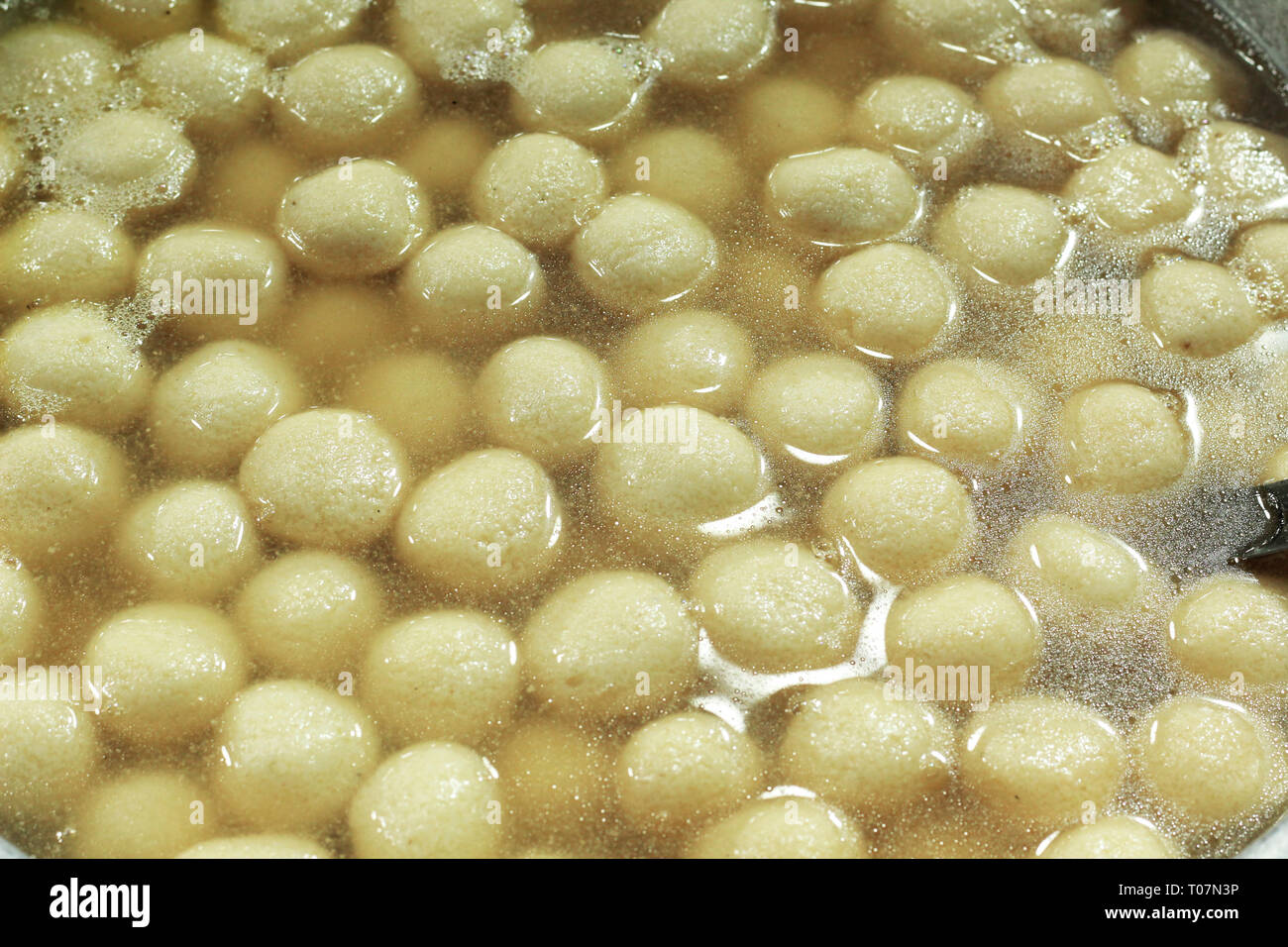 Indian rosogolla hi-res stock photography and images - Alamy