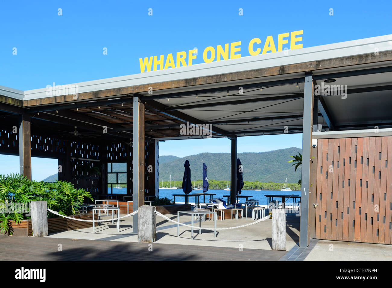 Wharf one cafe hi-res stock photography and images - Alamy