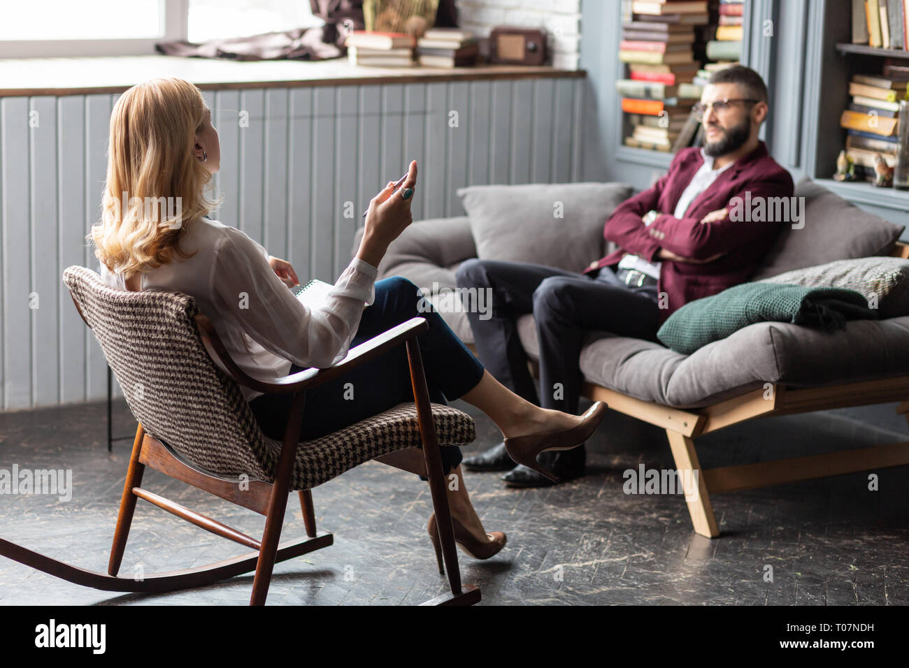 Busy client hi-res stock photography and images - Alamy