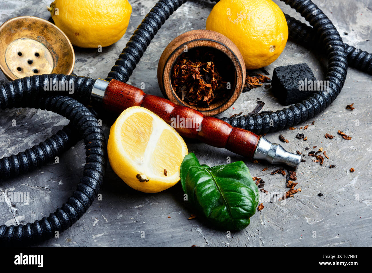 East shisha with lime aroma for relax.Shisha hookah.Hookah with lemon ...