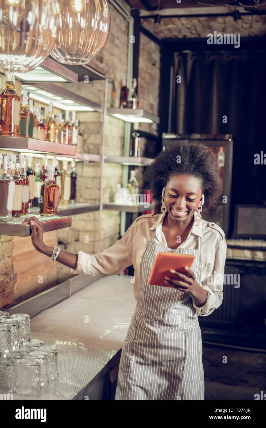Lady bartender hi-res stock photography and images - Alamy