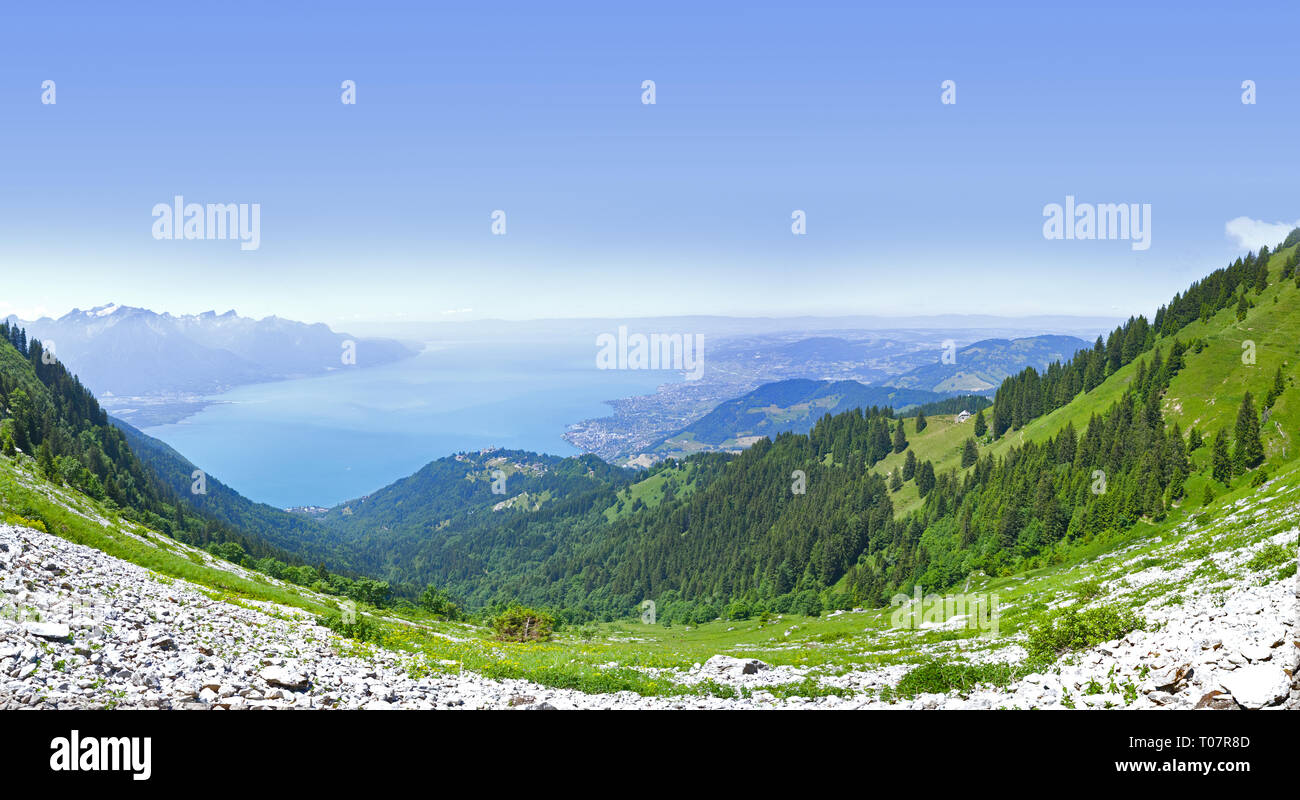 Alpine views of Peaks, rocks, pathways, forests and mountains ...