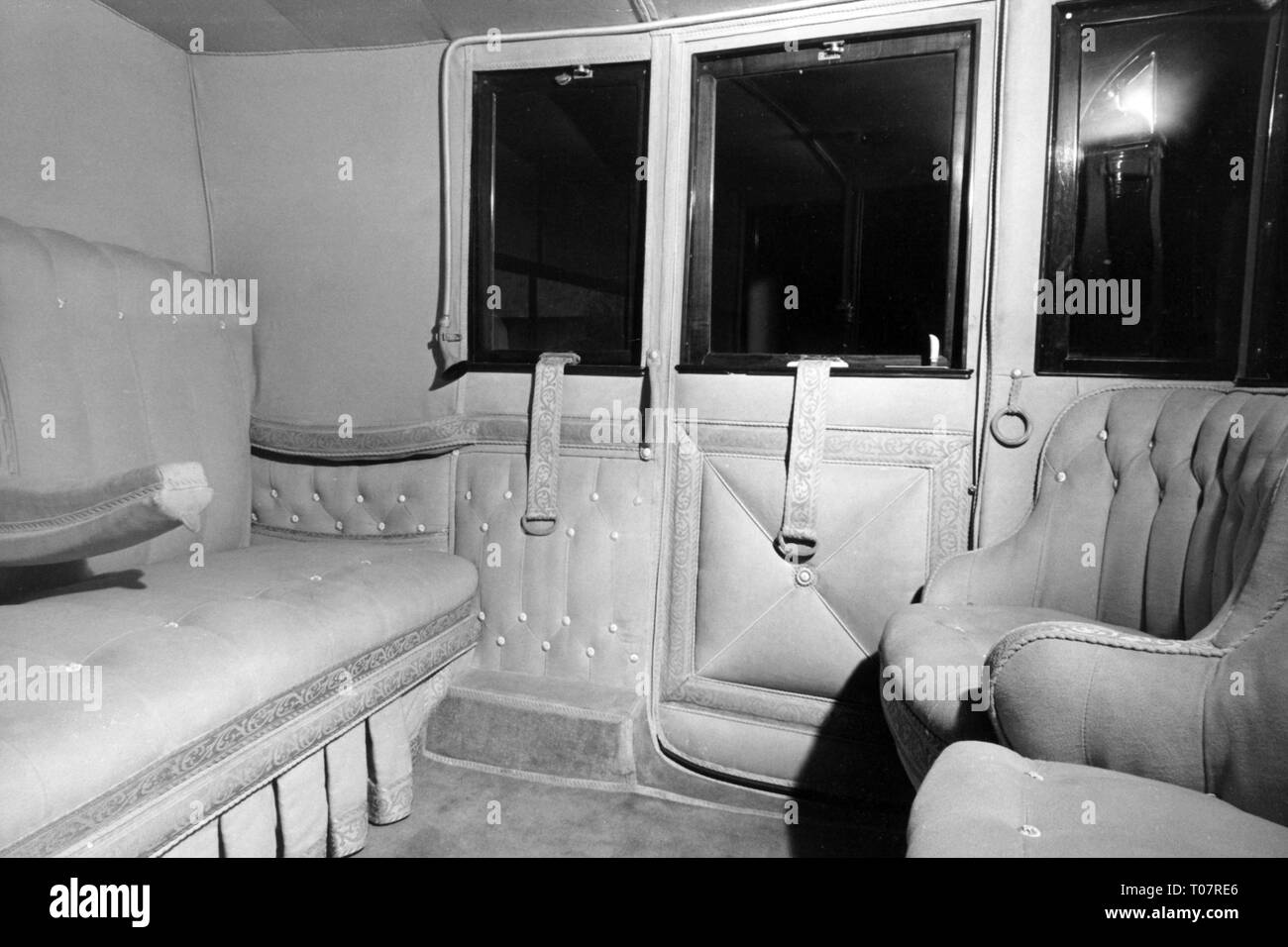 1900s car interior Black and White Stock Photos & Images - Alamy