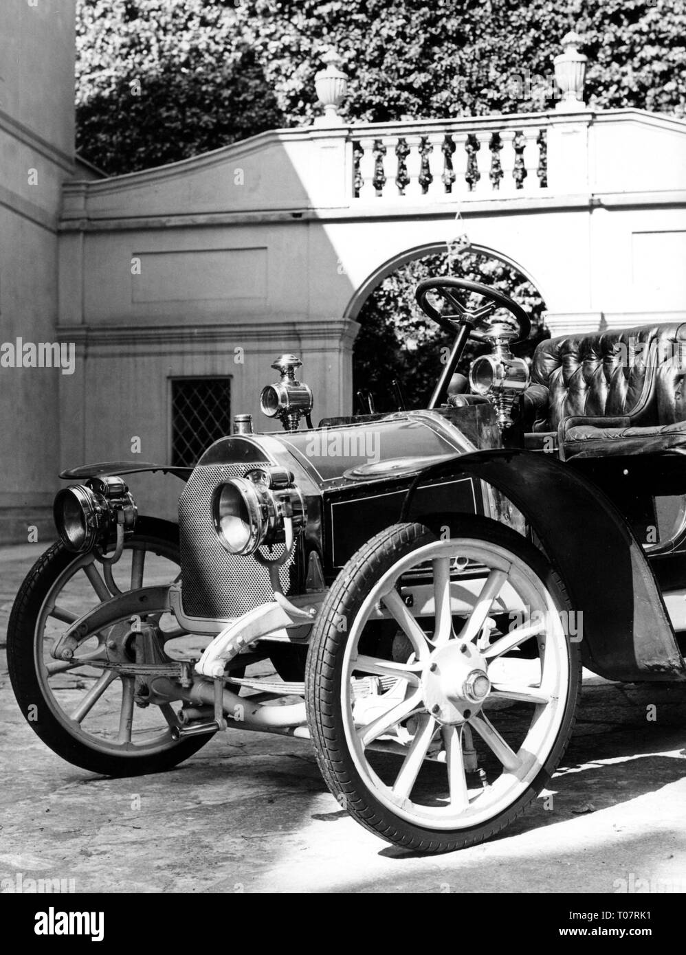 Zust car hi-res stock photography and images - Alamy