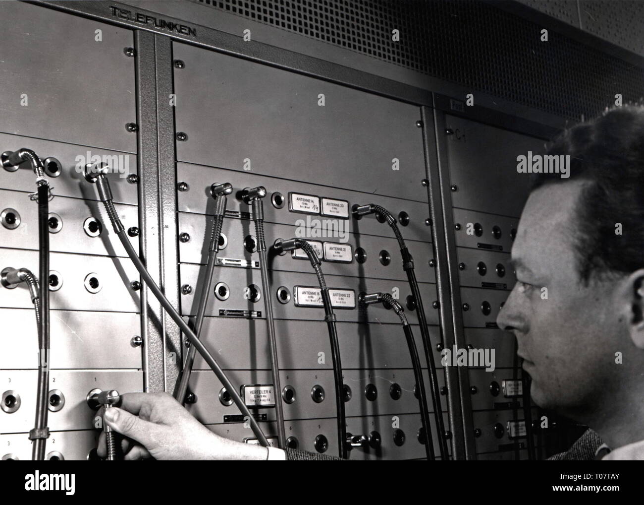 Automatic transmission 1950s hi-res stock photography and images - Alamy