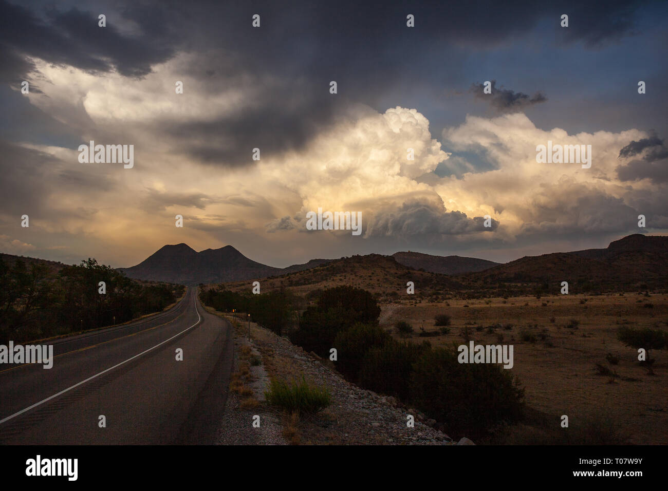 Paisano pass hi-res stock photography and images - Alamy