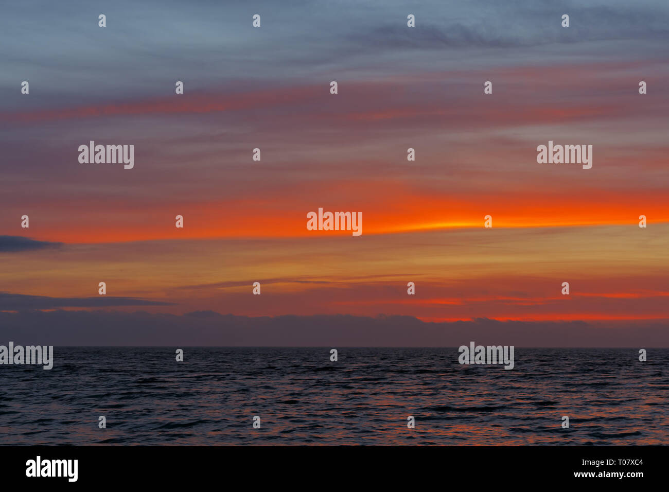 Sunset over the Bristol channel Stock Photo - Alamy