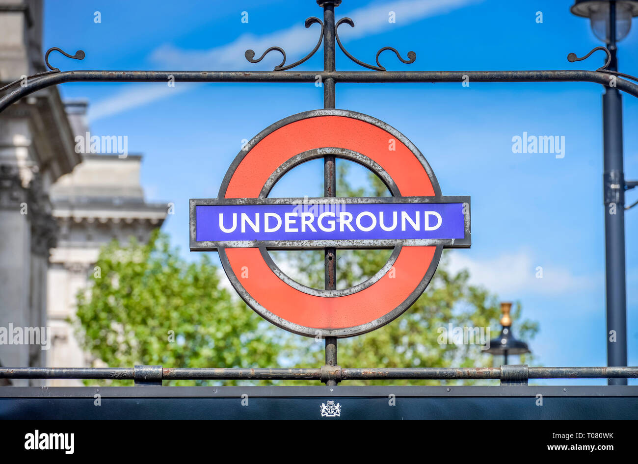 Public transport signs hi-res stock photography and images - Alamy