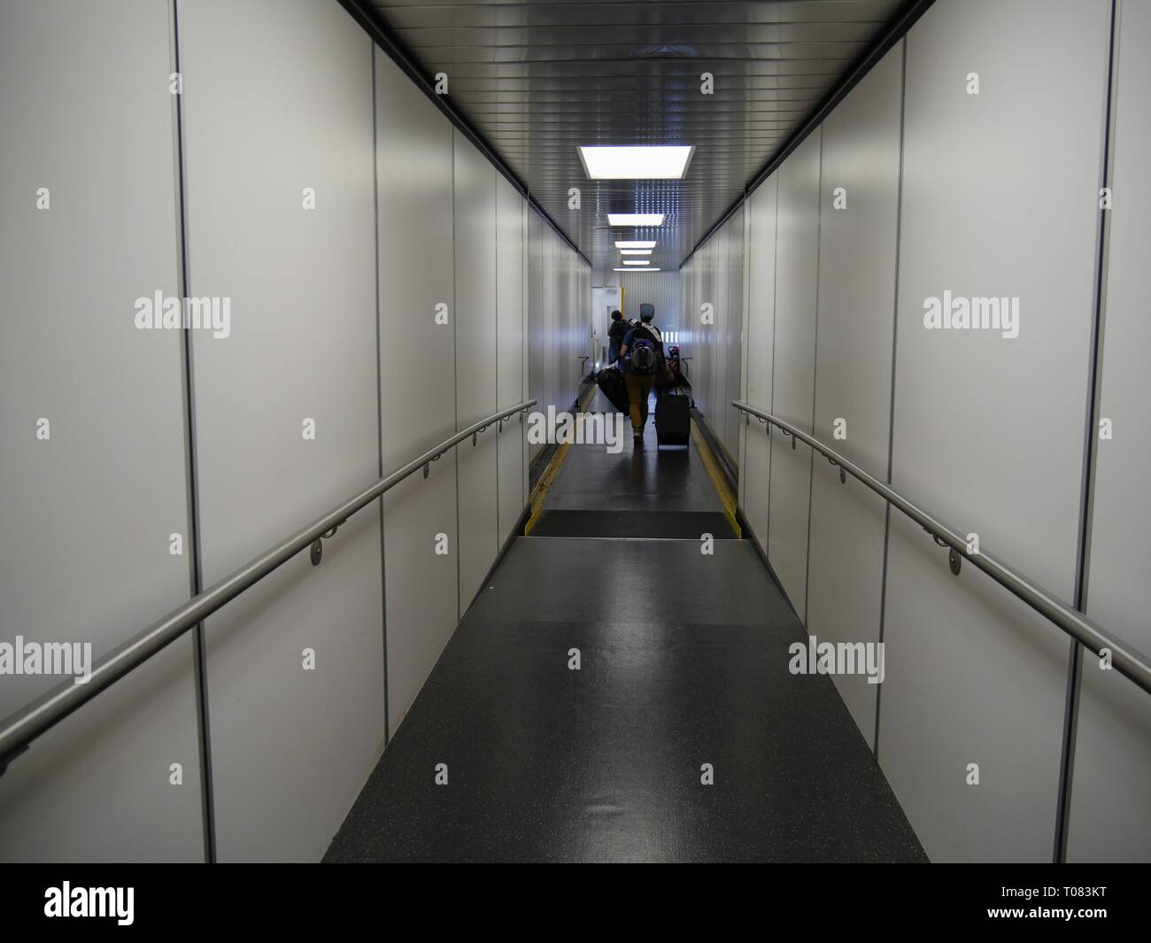 SEATTLE, WASHINGTON—MARCH 2018: Narrow hallway of the gangway or jetway ...