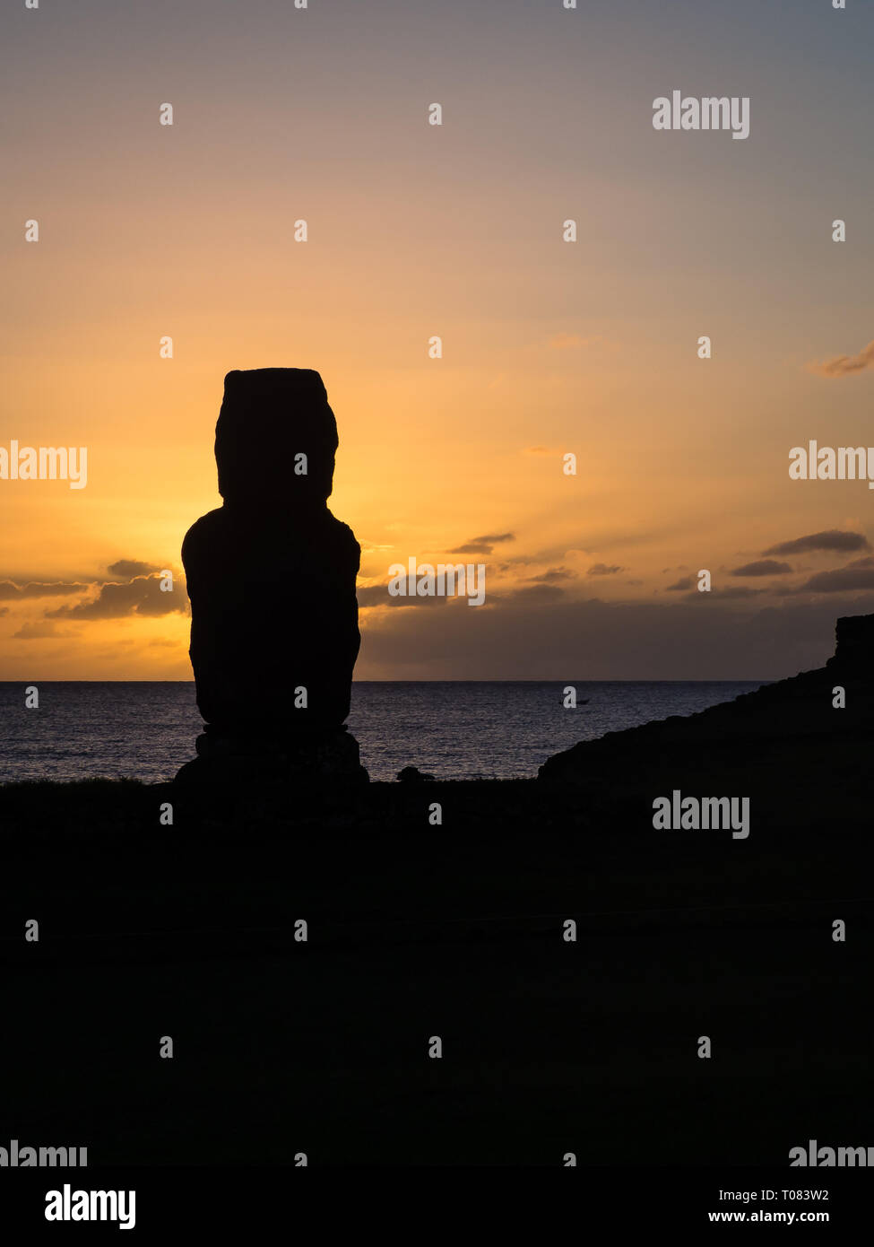 Moia island chile hi-res stock photography and images - Alamy