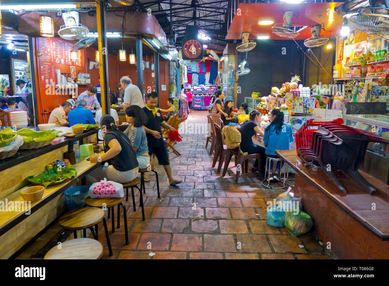 Food stall area, Russian Market, Phnom Penh, Cambodia, Asia Stock Photo ...