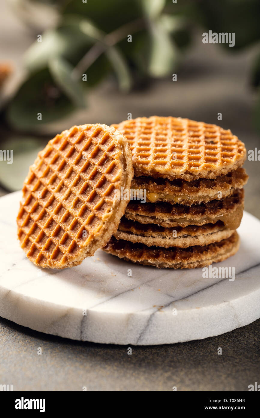 Stroopwafel cookies hi-res stock photography and images - Alamy