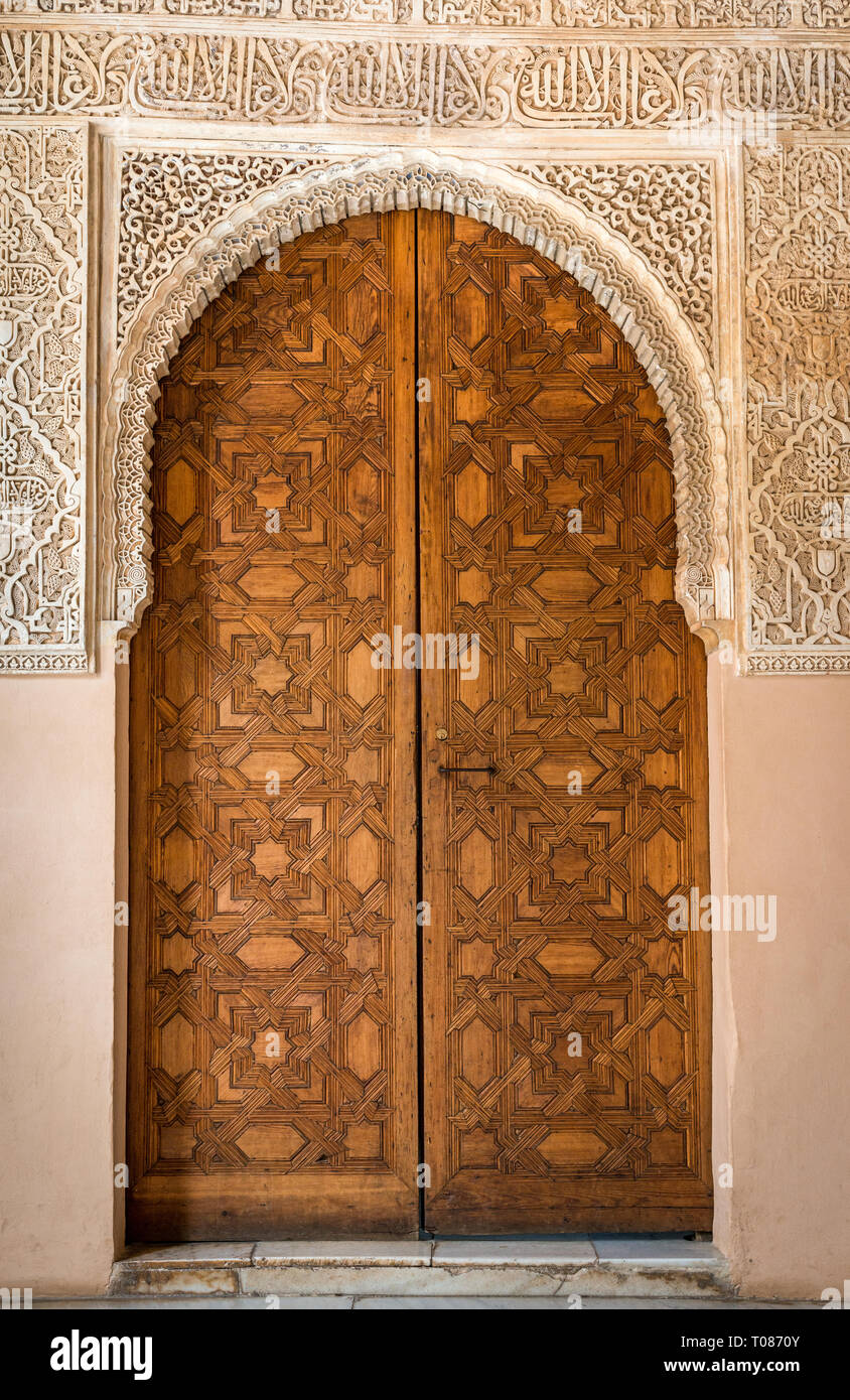 Alhambra door hi-res stock photography and images - Alamy
