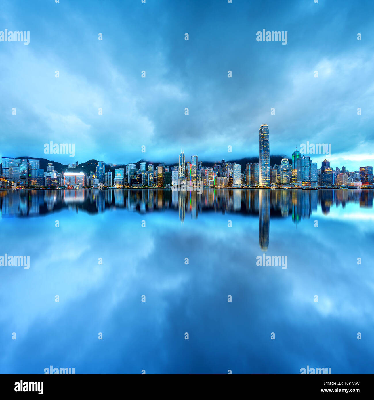 Night view of Hong Kong Victoria Harbor Stock Photo - Alamy