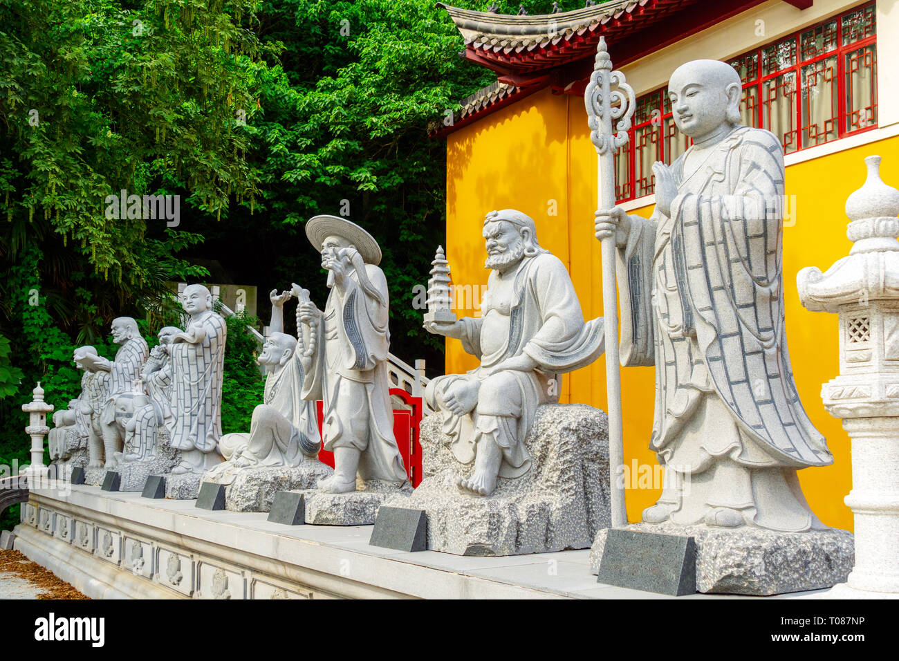 The Buddha statue in front of the temple, the legendary Eighteen Arhats ...