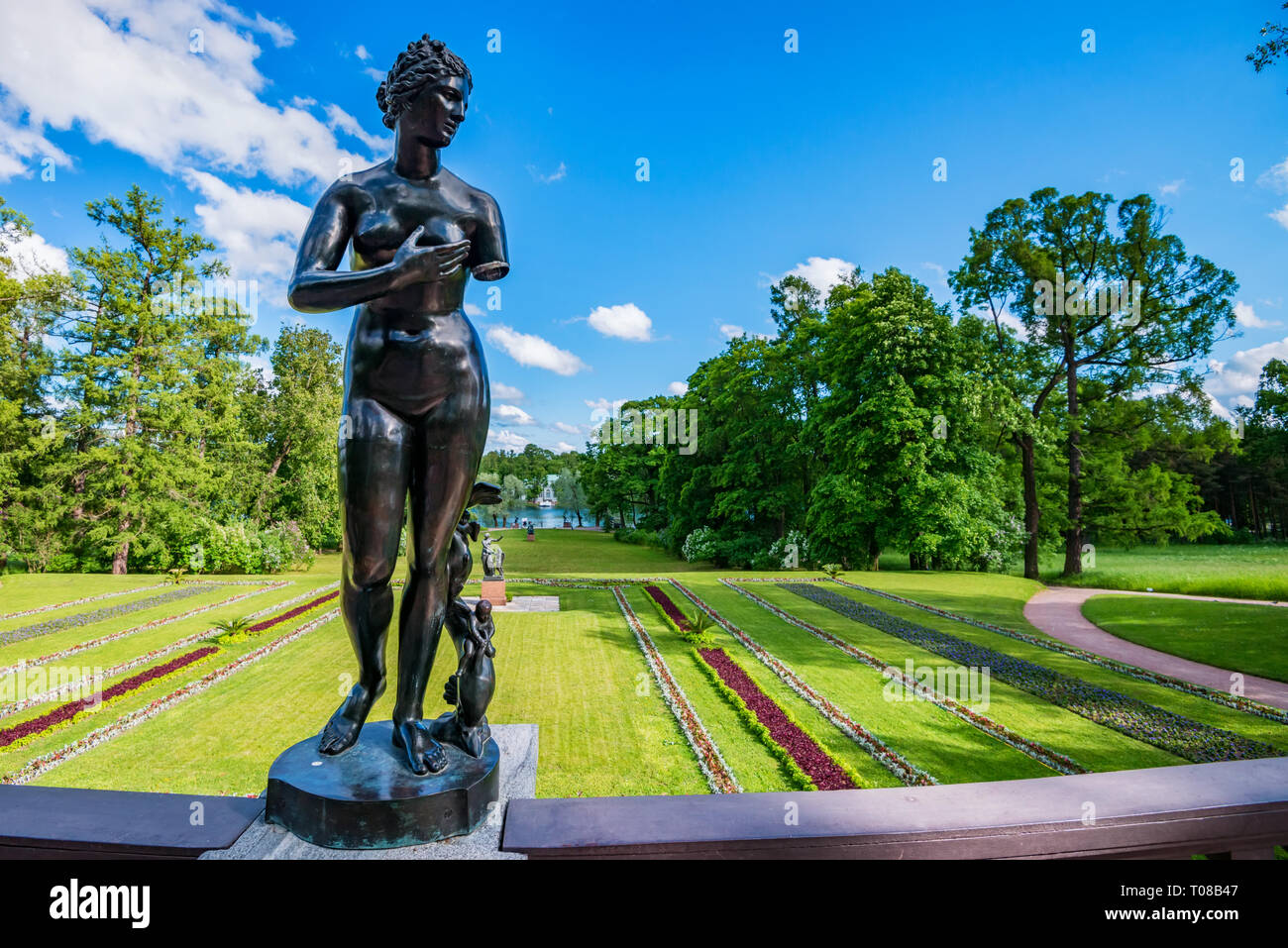 Granite statue of antique woman in Tsarskoye Selo, Russia Stock Photo ...