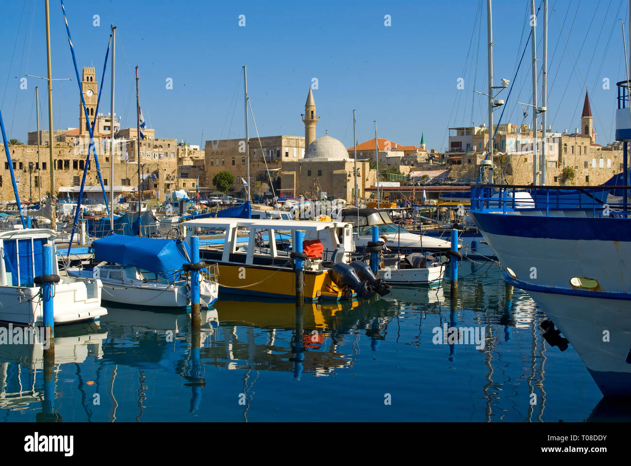 Akko marina ancient city mosque hi-res stock photography and images - Alamy