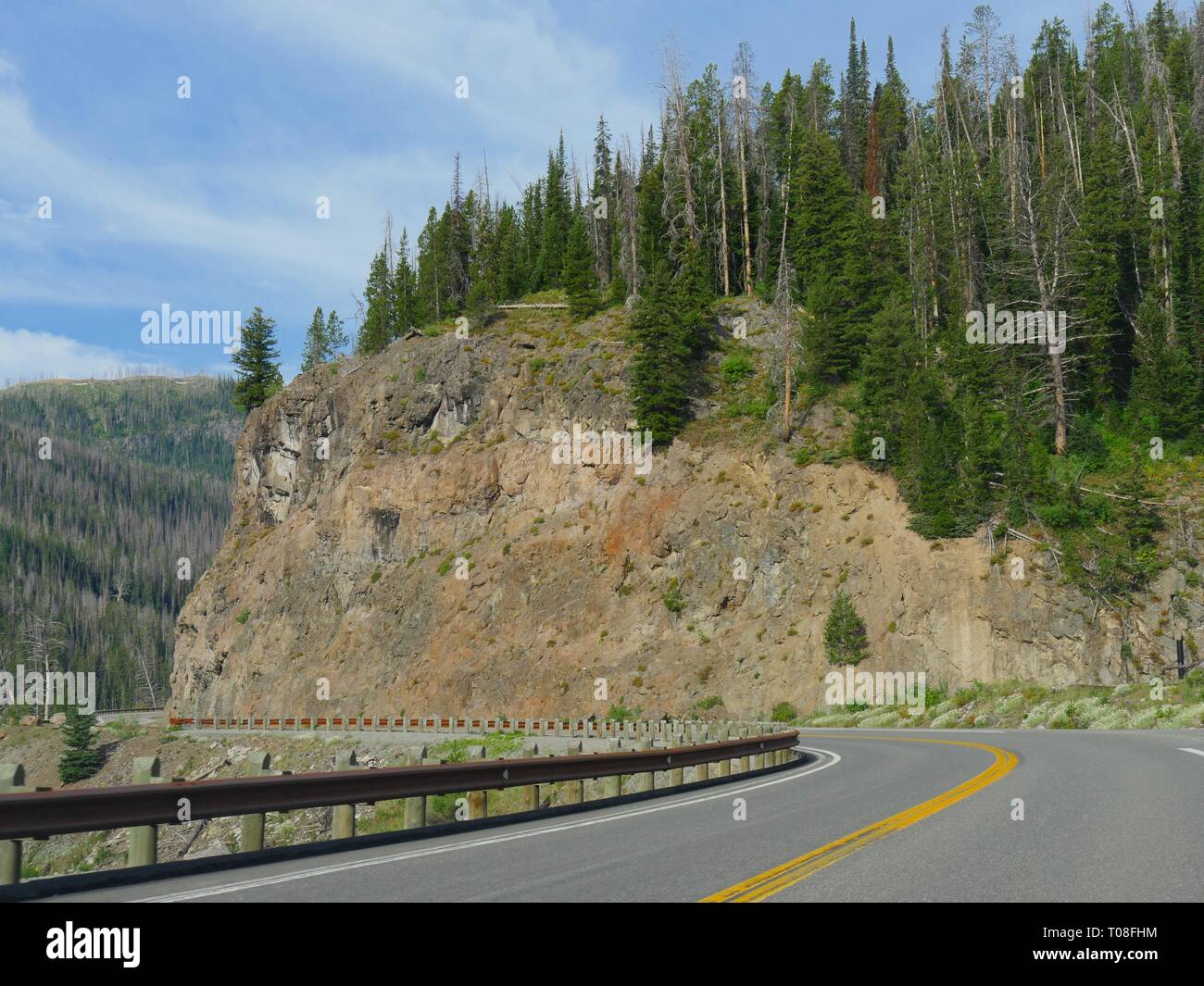 Driving around yellowstone park hi-res stock photography and images - Alamy