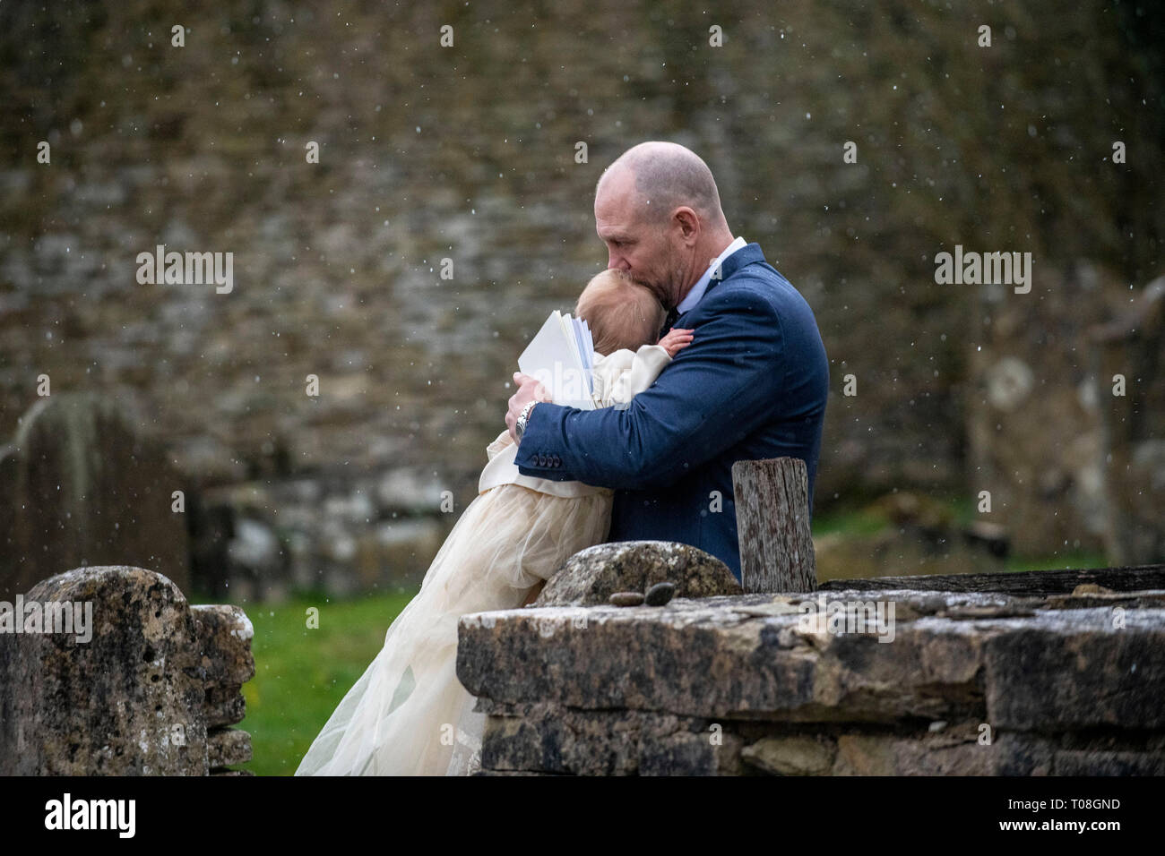 Mike Tindall carries daughter Lena, great grand daughter of Queen ...
