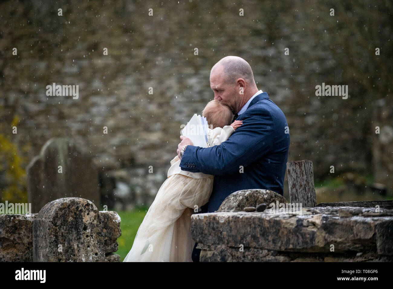 Mike Tindall carries daughter Lena, great grand daughter of Queen ...