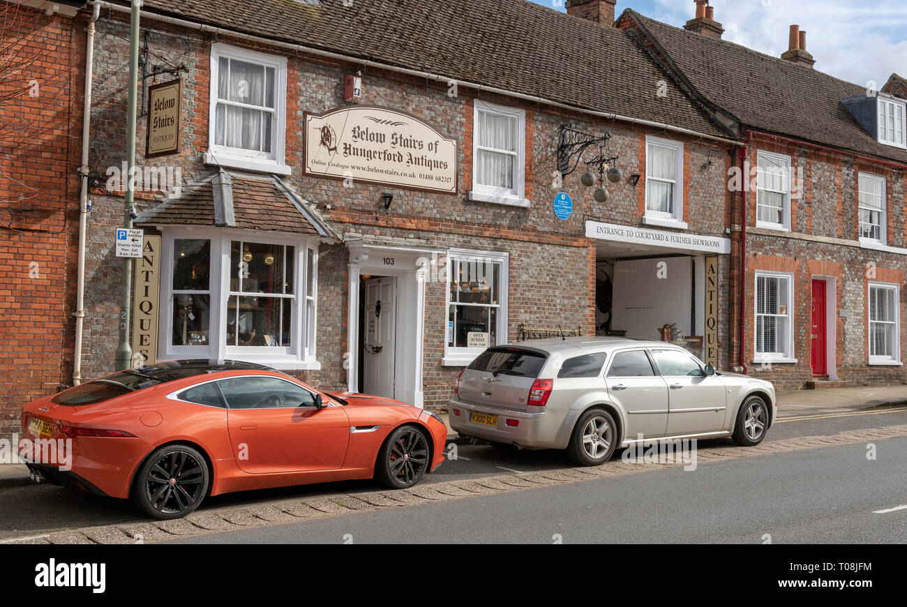 Hungerford berkshire antiques hi-res stock photography and images - Alamy