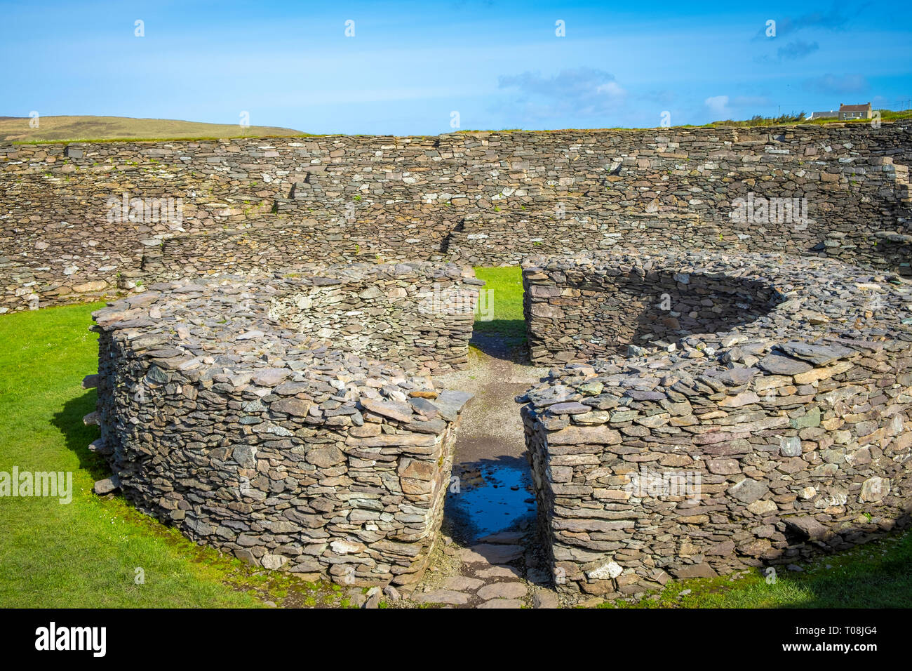 Old Cahergall Stone Fort Stock Photo - Alamy