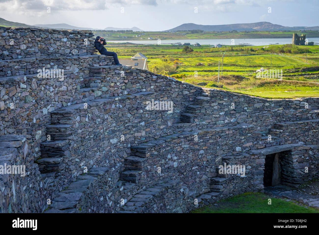 Old Cahergall Stone Fort Stock Photo - Alamy