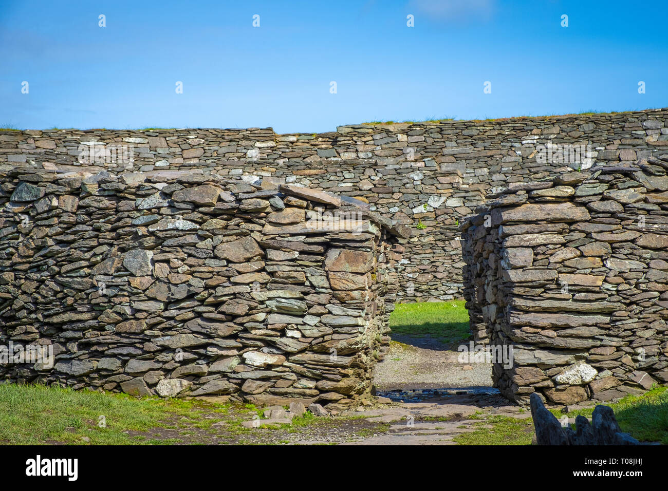 Old Cahergall Stone Fort Stock Photo - Alamy