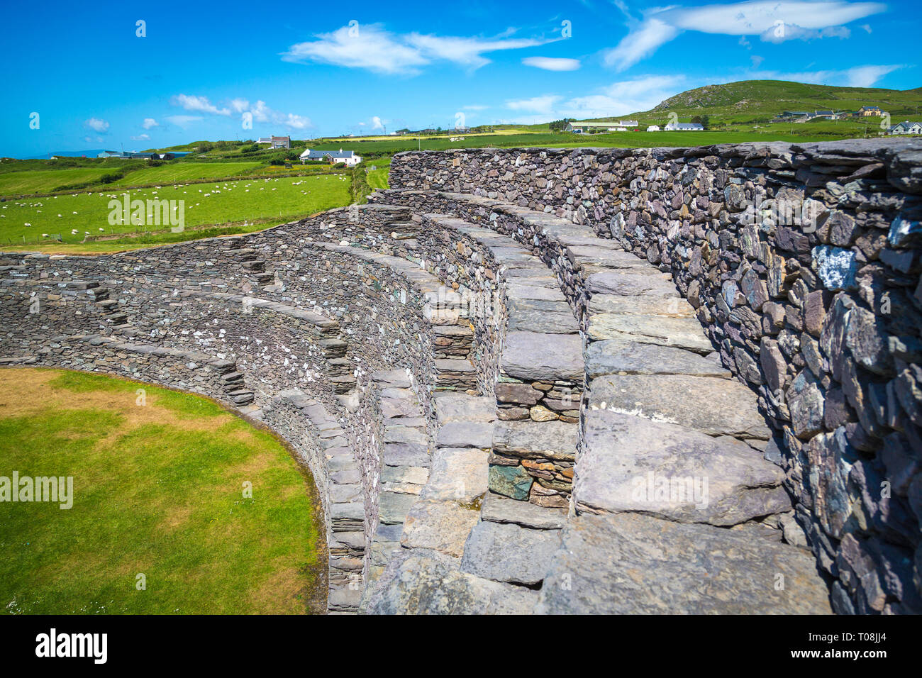 Old Cahergall Stone Fort Stock Photo - Alamy