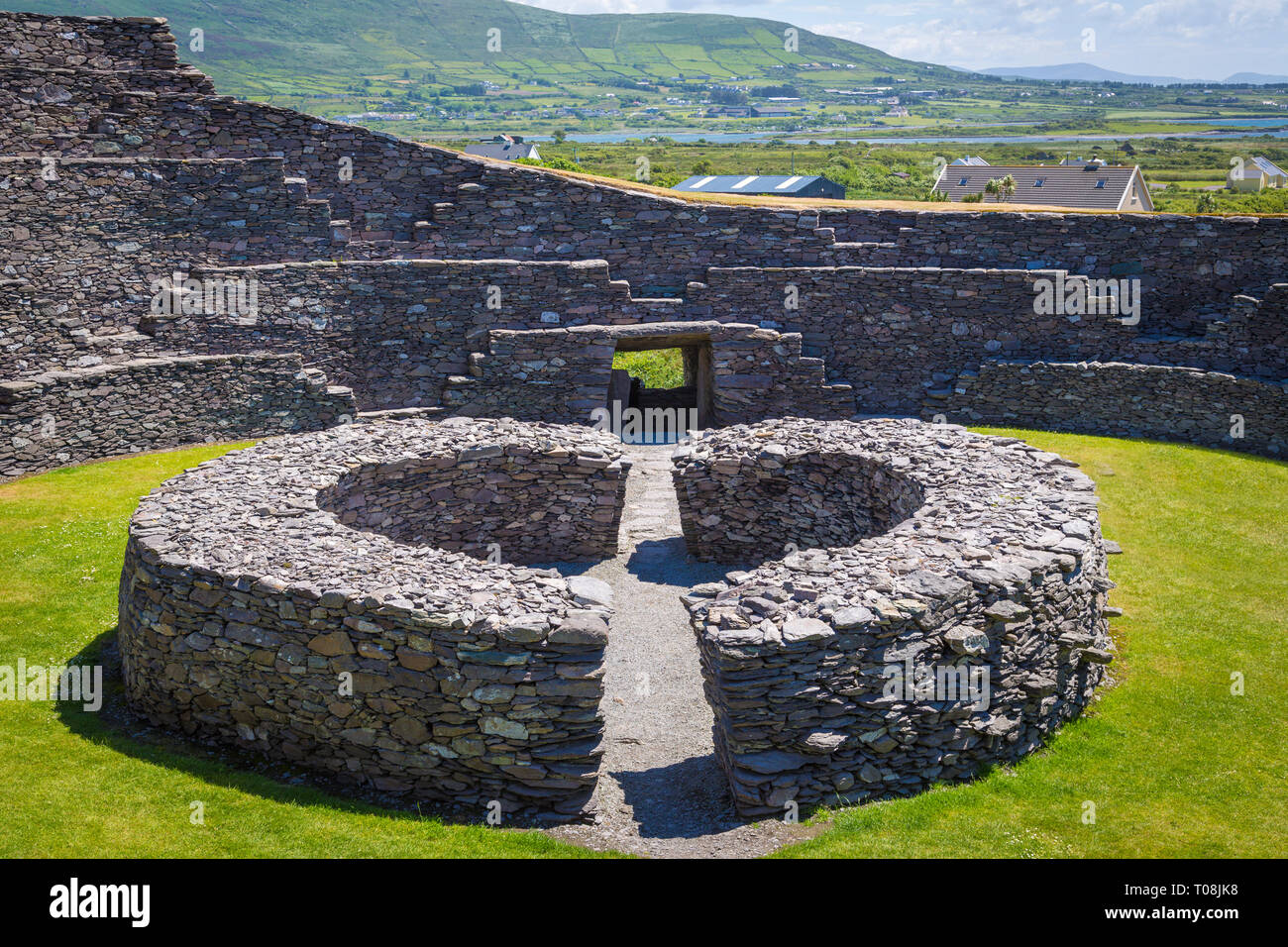 Old Cahergall Stone Fort Stock Photo - Alamy