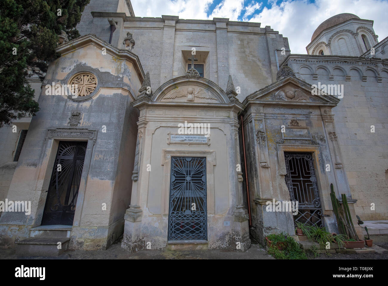 Baroque tomb hi-res stock photography and images - Alamy