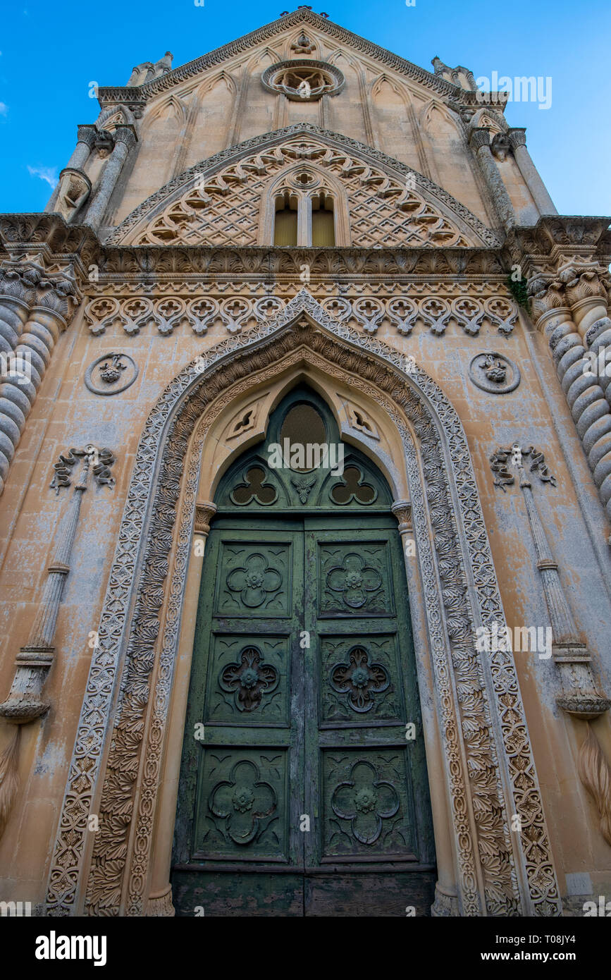 Roman cemetery hi-res stock photography and images - Alamy