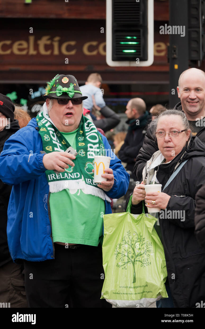 Liverpool st patricks day parade hi-res stock photography and images ...