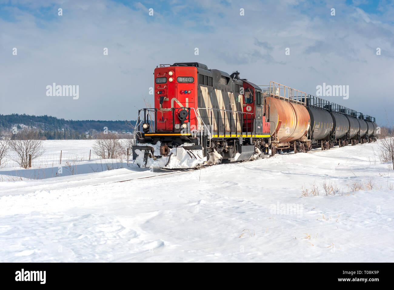 train engine pulling tanker cars Stock Photo - Alamy
