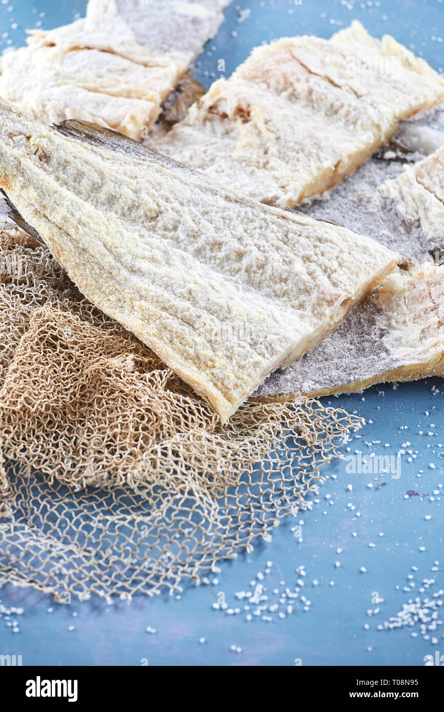 Pescado azul vertical hi-res stock photography and images - Alamy
