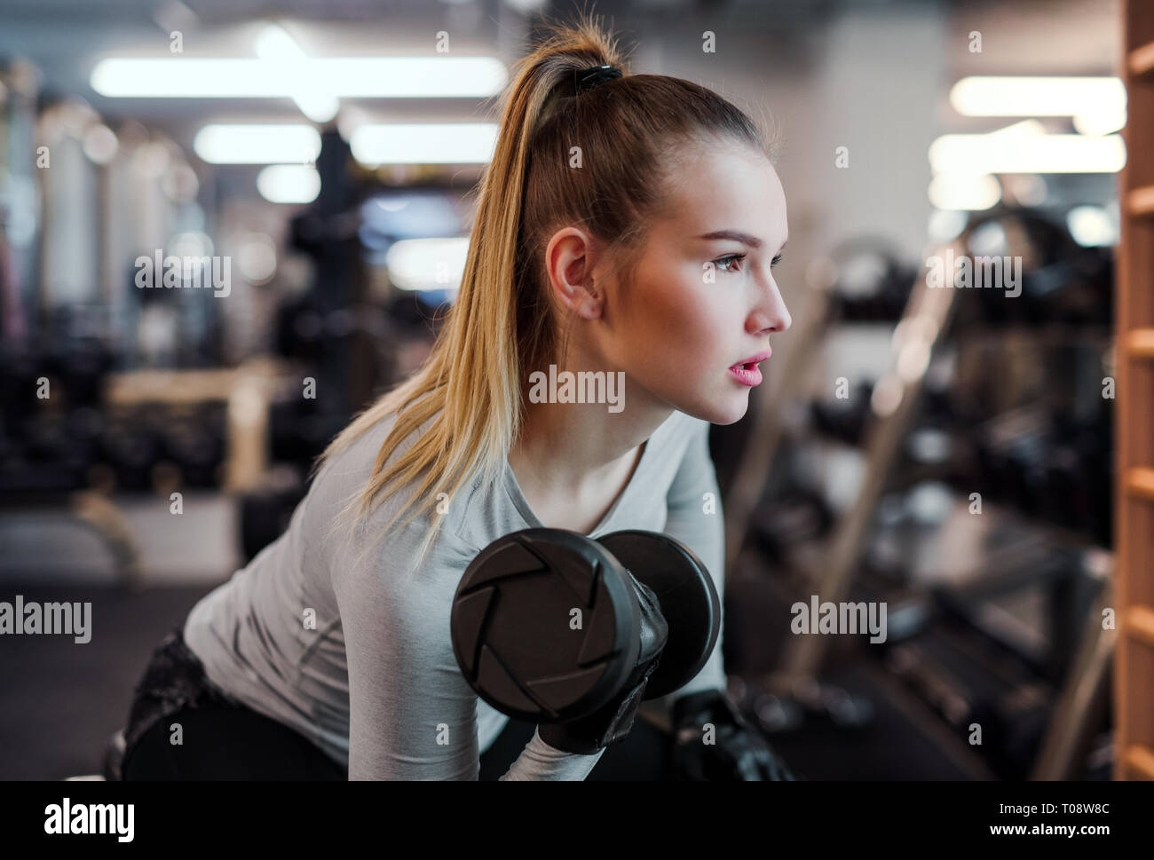 Teenager gym workout hi-res stock photography and images - Alamy