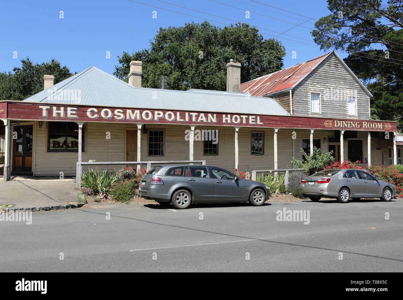 The Cosmopolitan Hotel and Pub - typical of Australian country ...