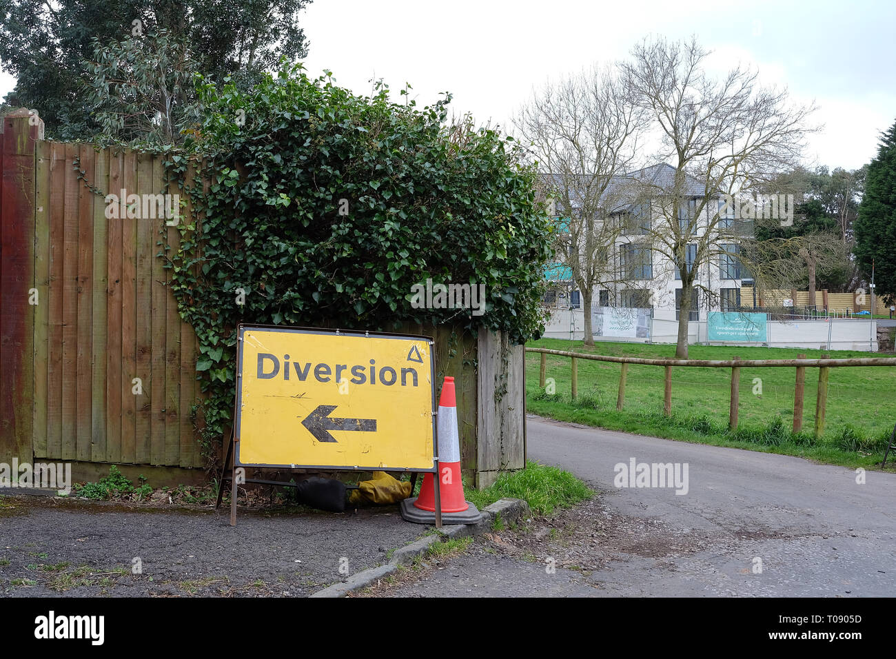 March 2019 - Diversion sign - highway works chapter 8 barriers and ...