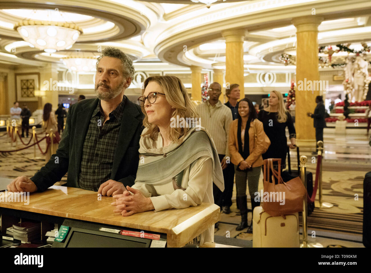 GLORIA BELL, from left: John Turturro, Julianne Moore, 2018. ph: Hilary ...