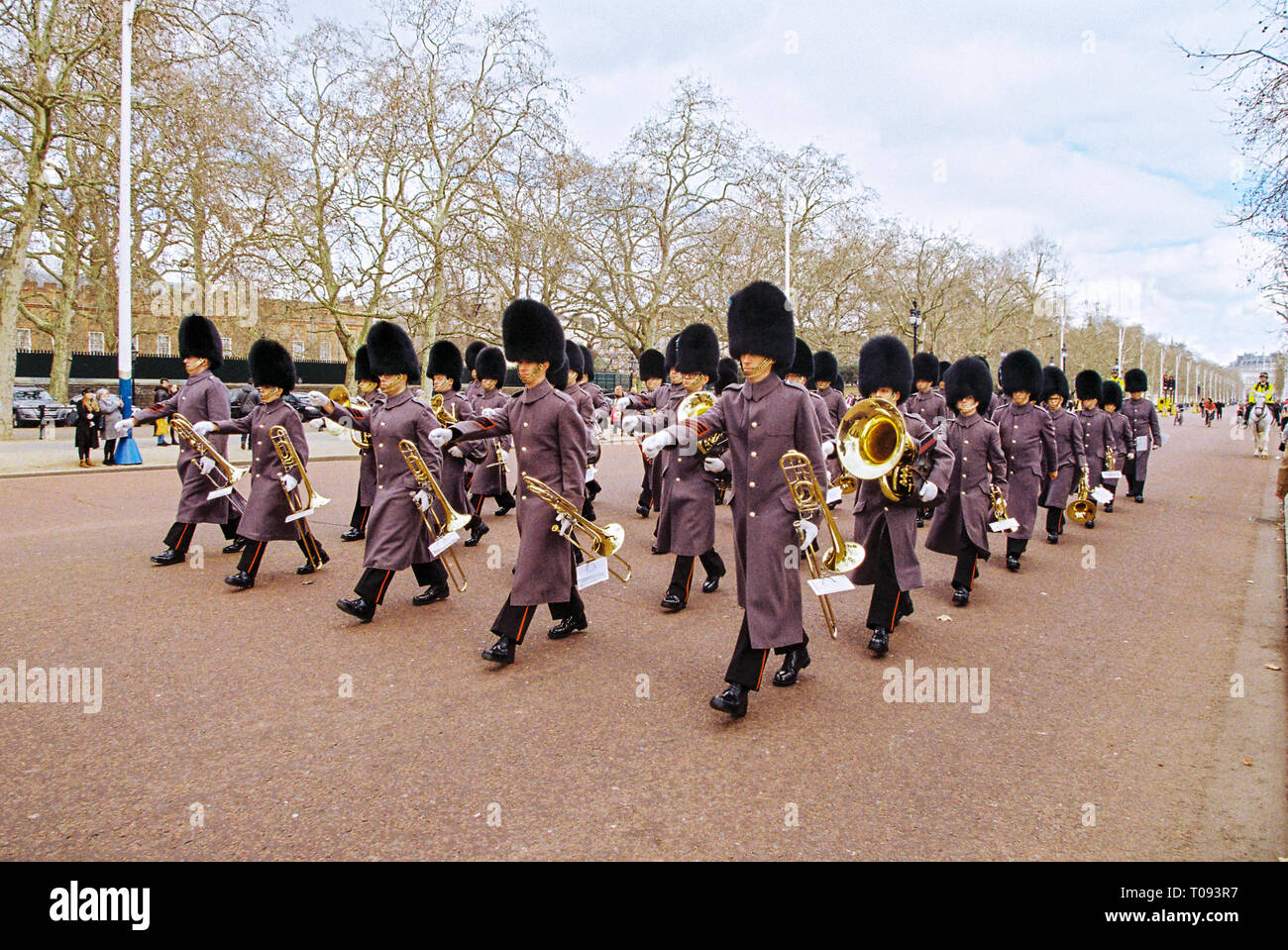 Changing of the Guard Ceremony,Buckingham Palace, London, England ...