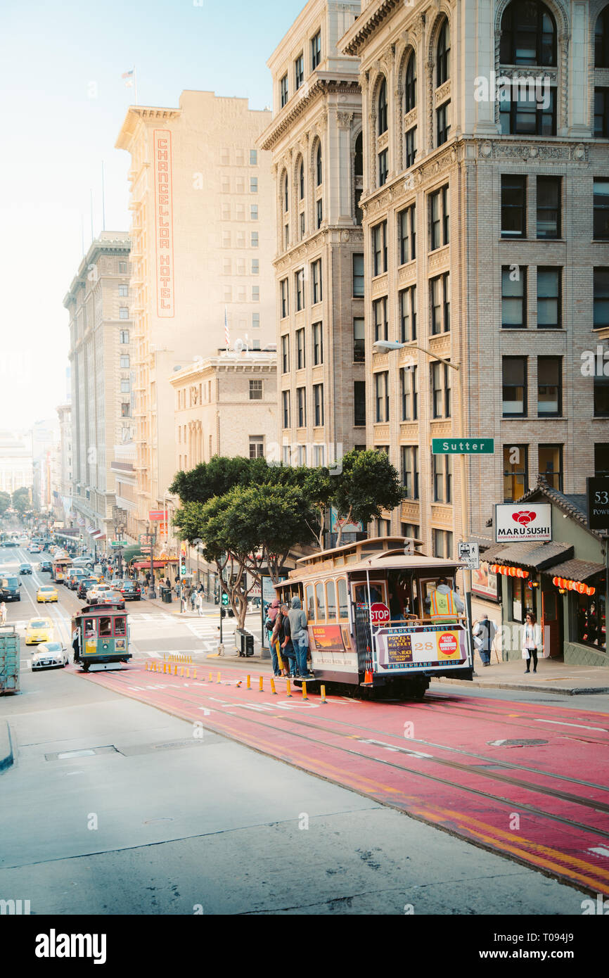 Powell street san francisco trolley hi-res stock photography and images ...