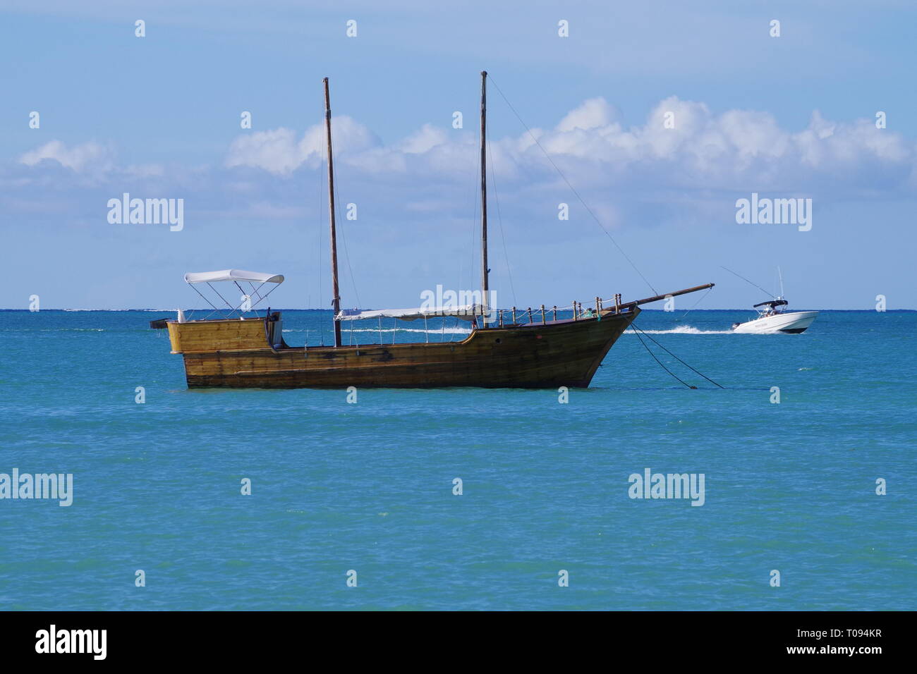 Sailing ship off coast hi-res stock photography and images - Alamy