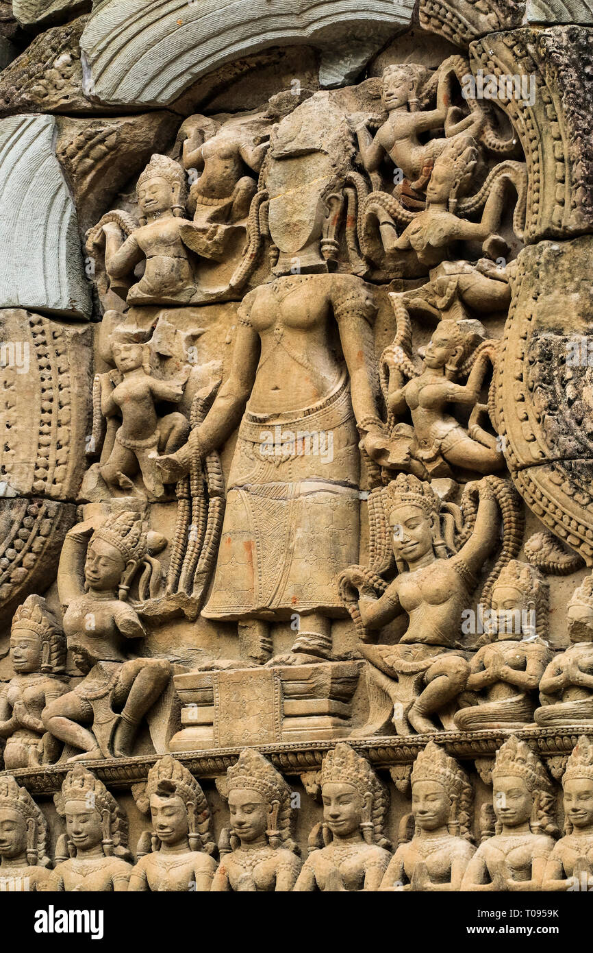 Heavenly deity hi-res stock photography and images - Alamy