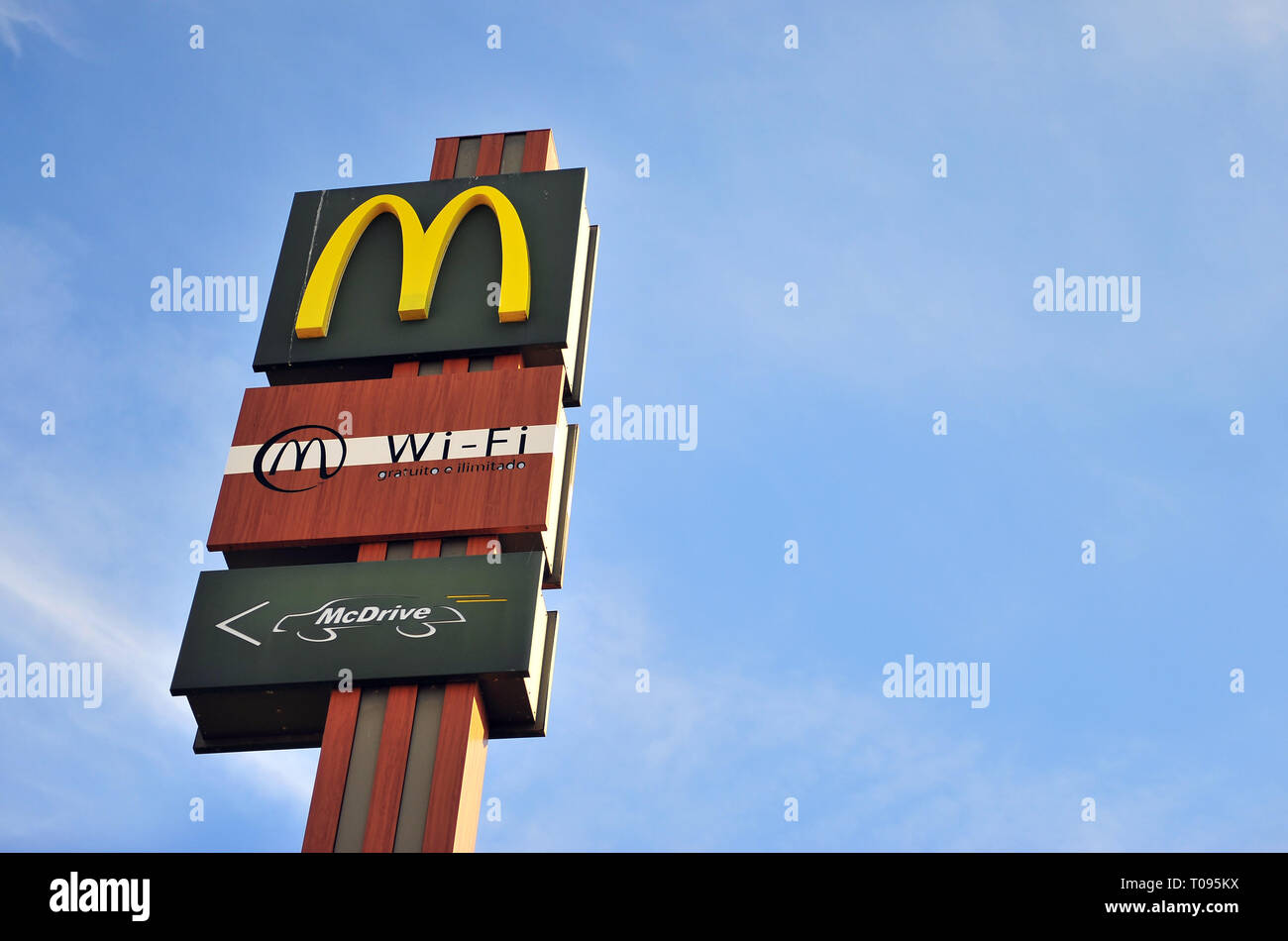 Mcdrive sign with mcdonalds logo hi-res stock photography and images ...
