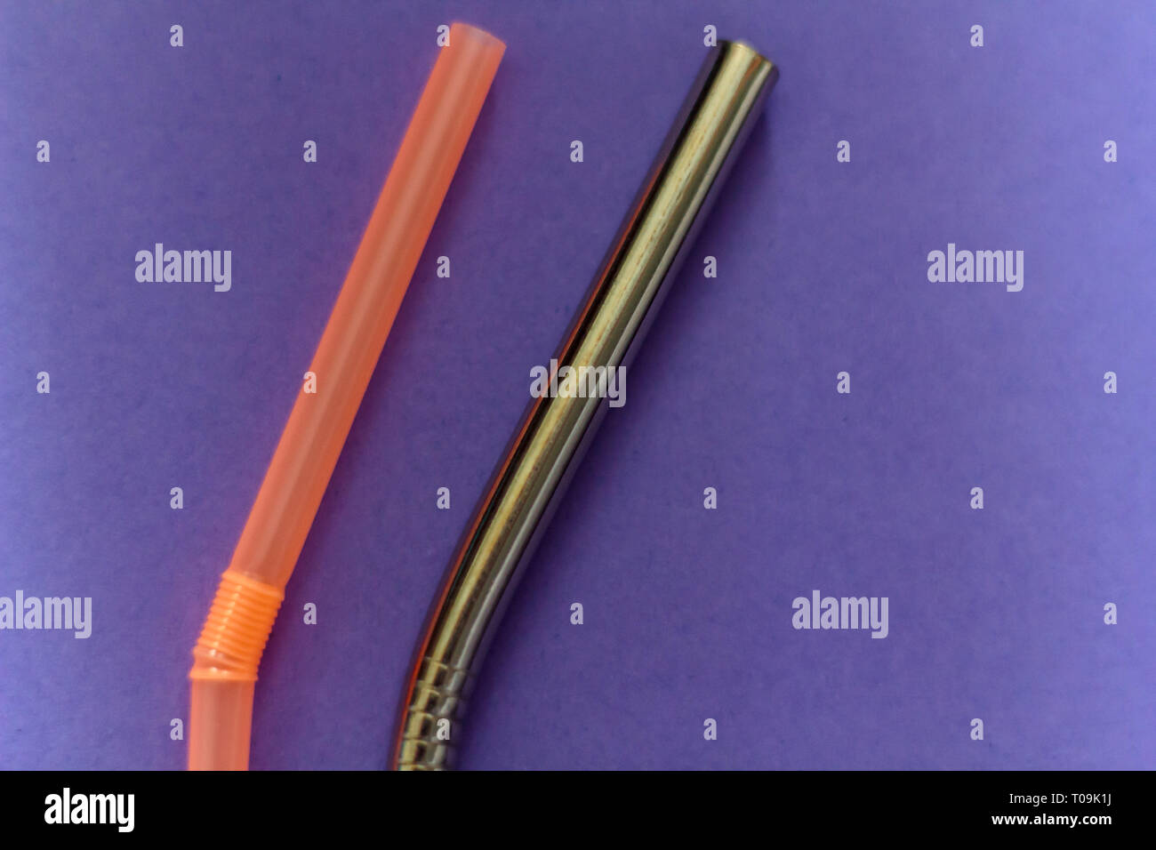 Plastic straw and reusable straw. Zero waste and plastic pollution ...