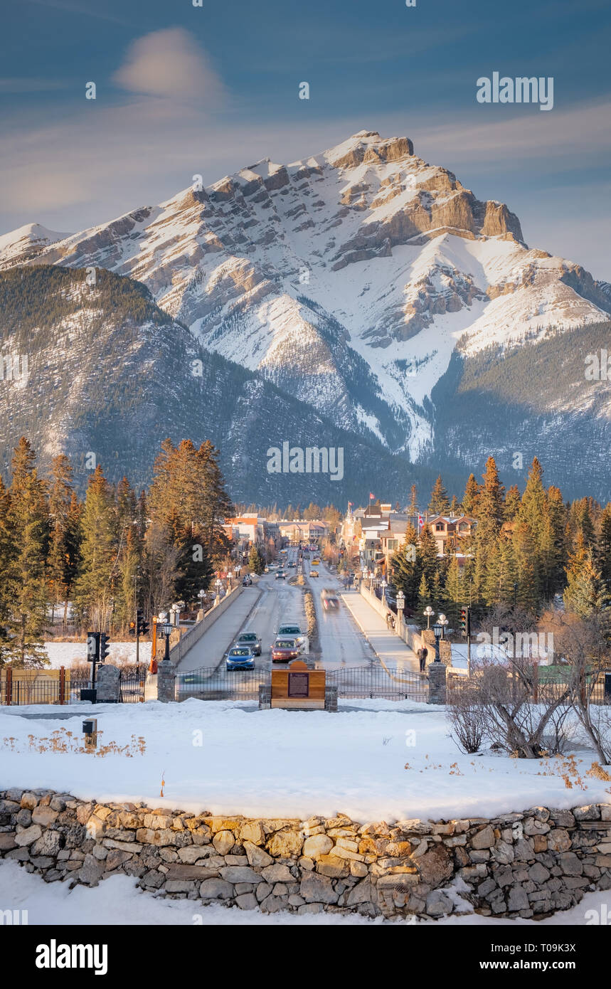 Banff national park canada hot spring hi-res stock photography and ...