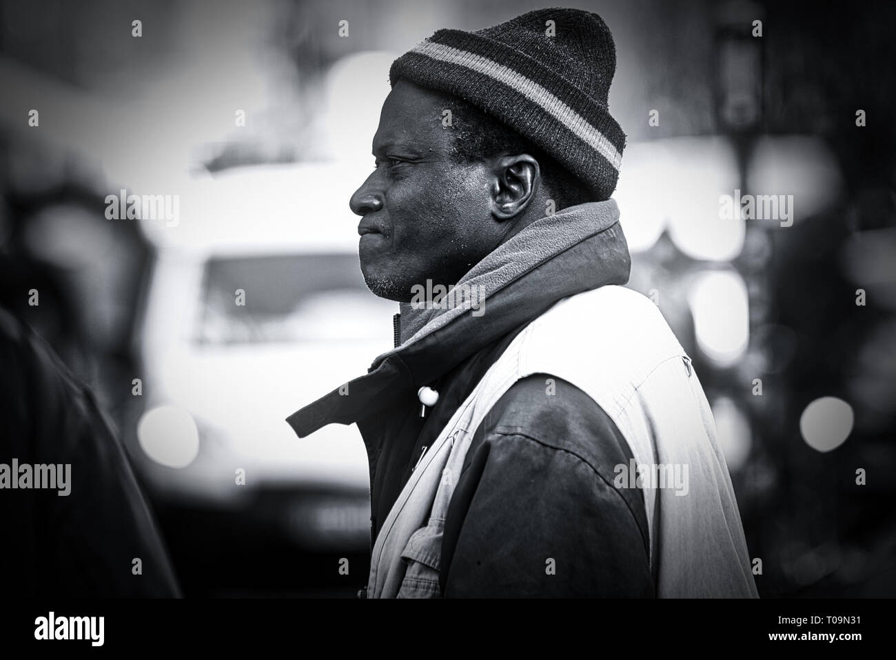 Street Portraits in Black and White Dramatic Stock Photo - Alamy